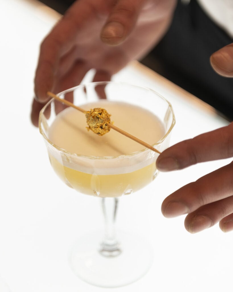 French Martini Cocktail with edible gold recipe | Gold Chef Manetti